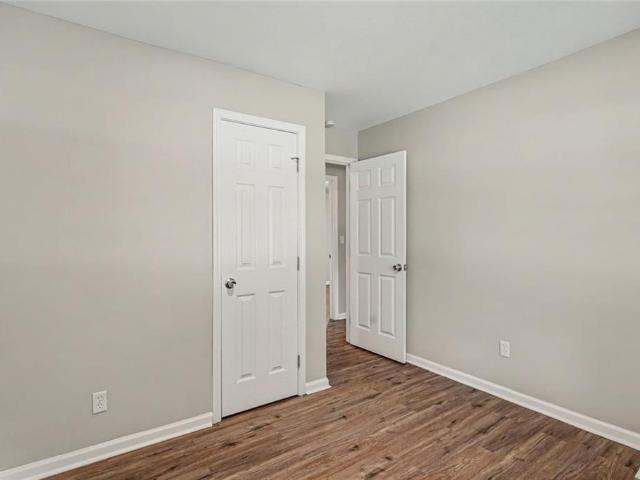 5920 Rolling Oaks Drive