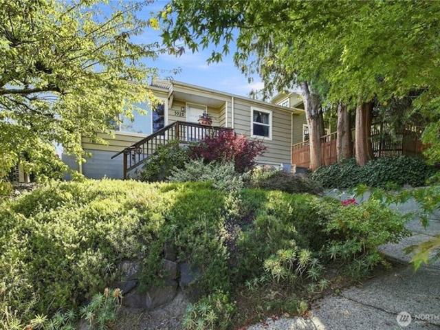 5920 39th Ave SW, Seattle, WA 98136