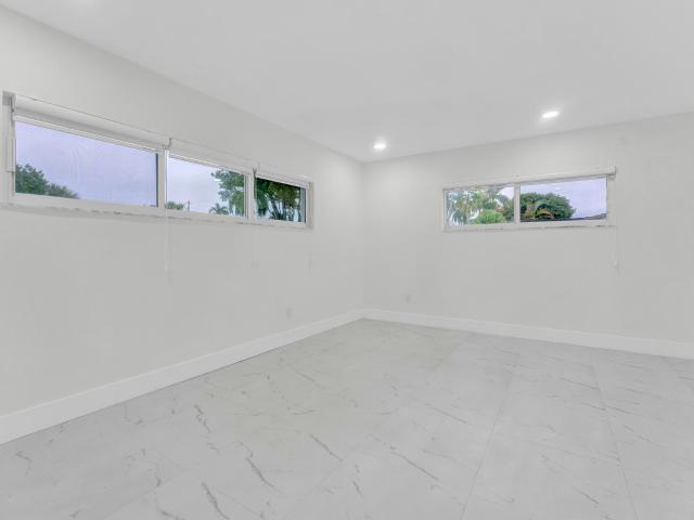 5921 NE 15th Ave, Fort Lauderdale, FL 33334 | MLS #B26007
