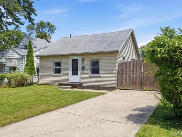 5921 Oldham St, Taylor, MI 48180
