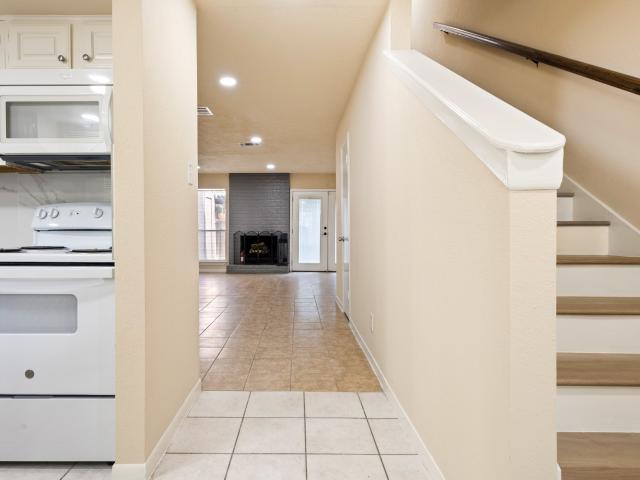 5921 Arncliffe Drive 5921
