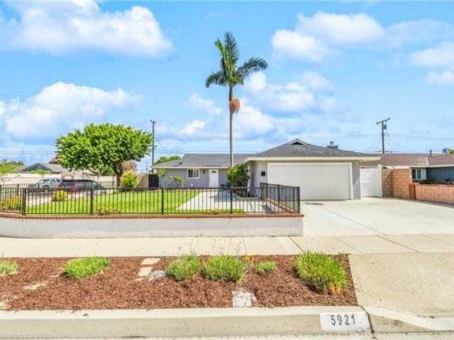 5921 Chinook Dr, Huntington Beach, CA 92647