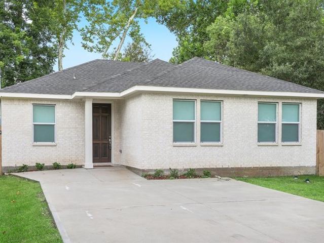 5921 Jackson Ln, Texas City, TX 77591