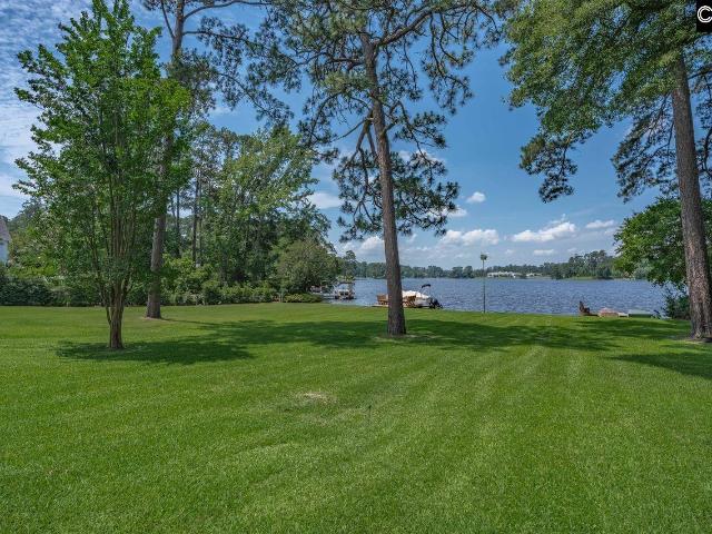 5921 Lakeshore Drive