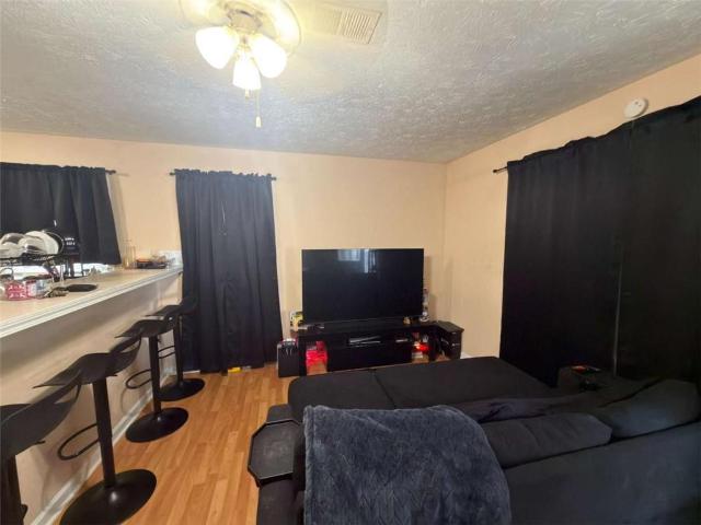 5921 PECO Lane