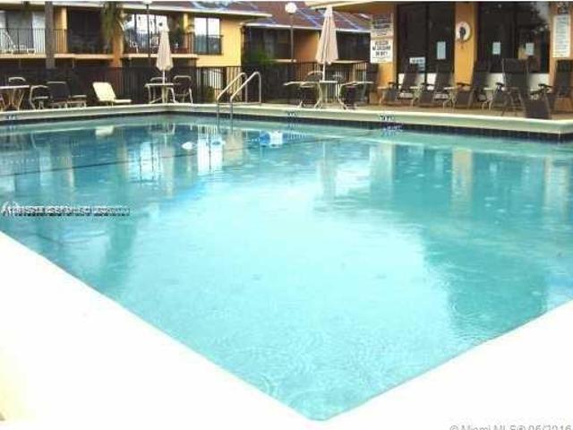 5921 Washington St, Unit 122, Hollywood, FL 33023 | MLS #A11995 | Compass