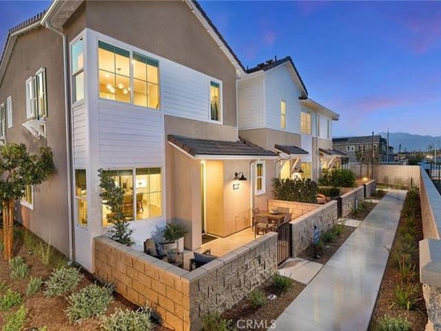 5922 Rockport Rd, Eastvale, CA 92880