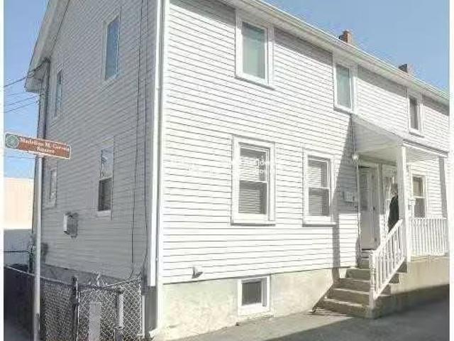 59238402 12 Tremont St