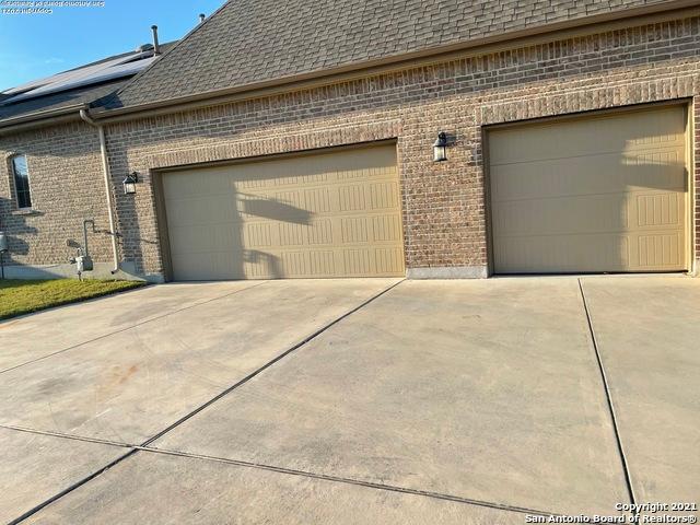 5923 Dewdrop Ln