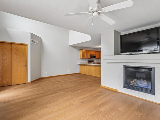 592 SE Williams Court