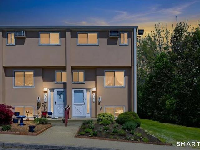 592 Shennecossett Rd Unit D86, Groton, CT 06340
