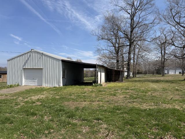 592 Shorty Few Rd