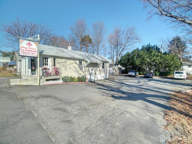 592 State Route 18 Highway