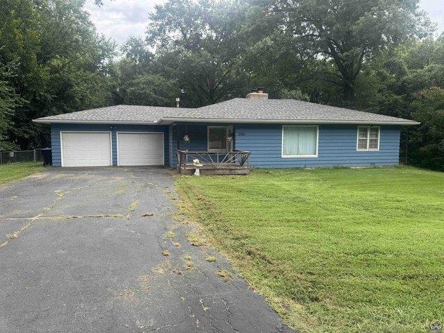 5934 NW Rochester Rd, Topeka, KS 66617