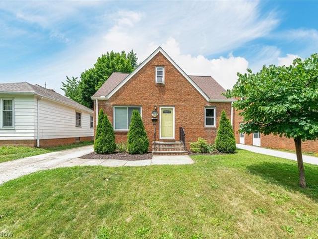 5934 Deering Ave, Parma Heights, OH 44130