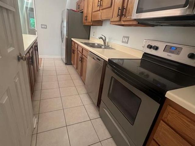 5934 Friendly Avenue #M