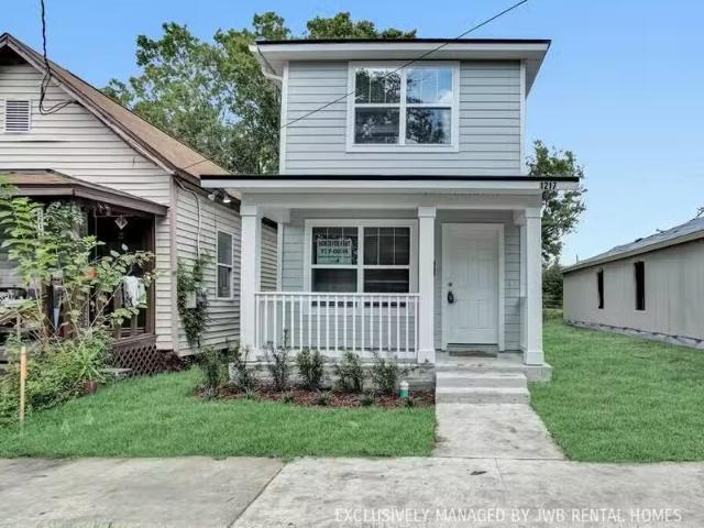59358455 1217 Grothe St