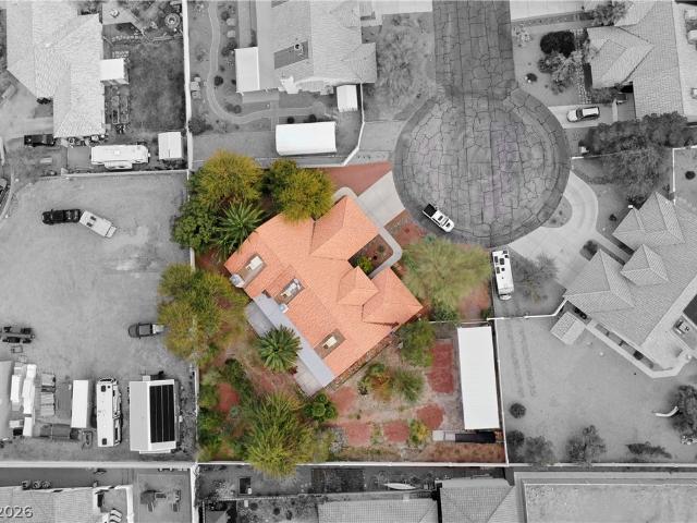 5935 N Campbell Road