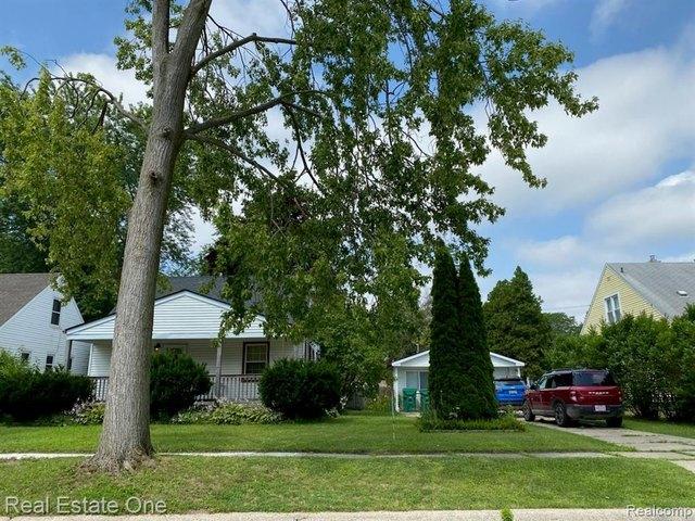 5935 Lathers St, Garden City, MI 48135