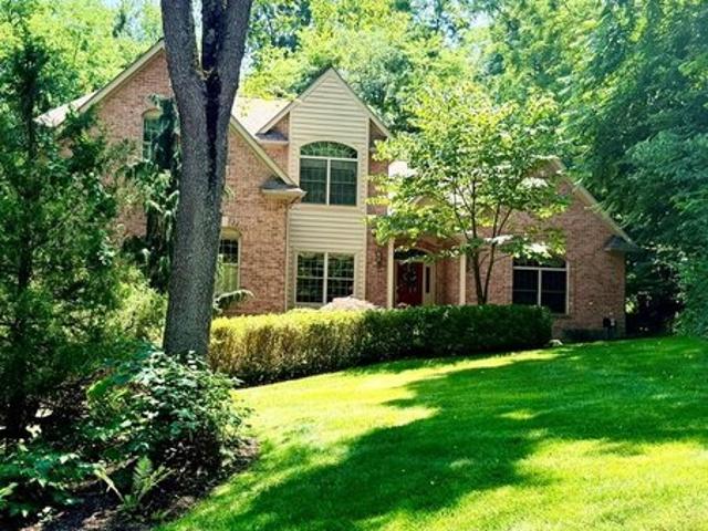 5935 Winans View Ct, Hamburg Township, MI 48169