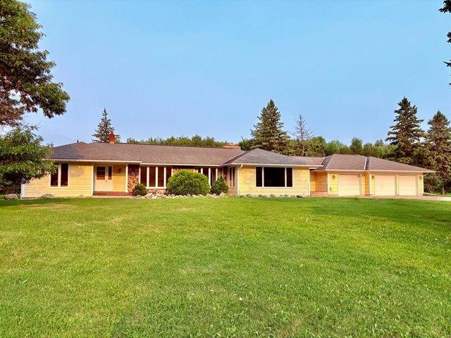 59366 th St, Warroad, MN 56763