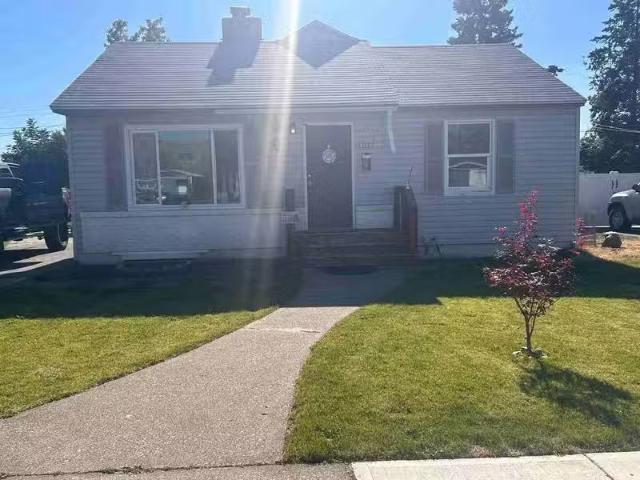 59368040 5017 W Hoffman Pl