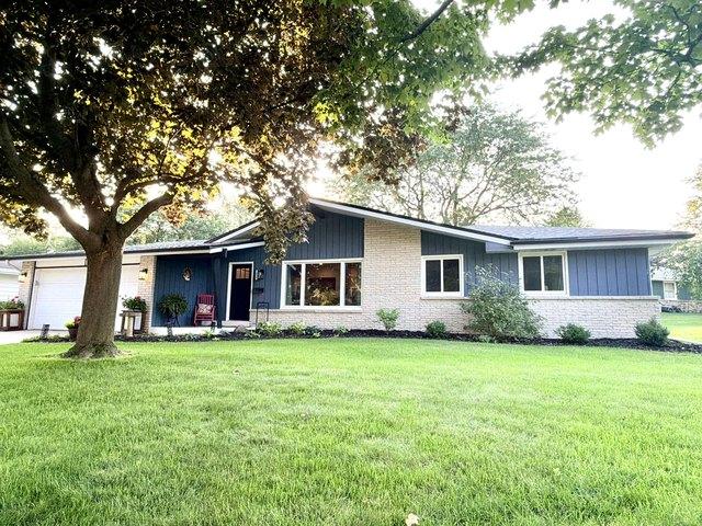 5938 Sugarbush Ln, Greendale, WI 53129