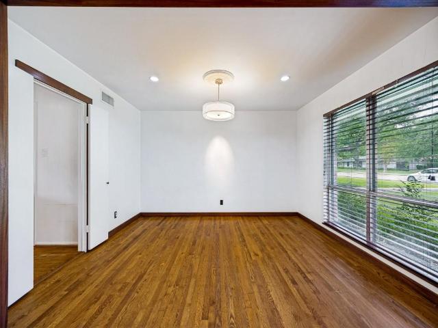 5938 Willow Lane