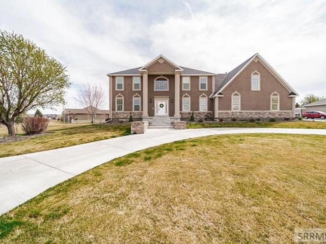 5930 E Pheasant Dr, Ammon, ID 83401