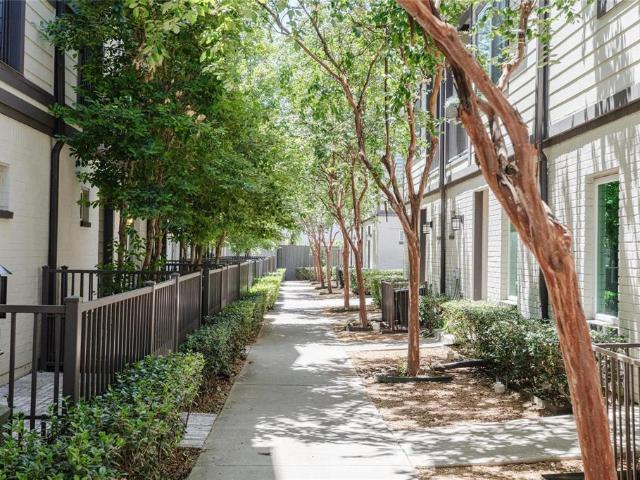 5930 Hudson Street # 9