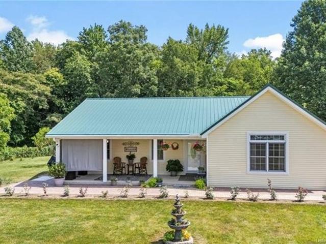 5930 S County Road 400 W, Commiskey, IN 47227