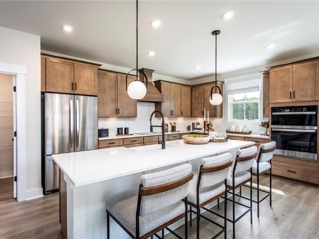 5930 Violet Lane