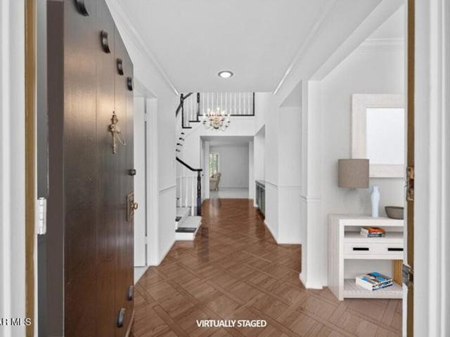 5931 Maury Ave, Woodland Hills, CA 91367