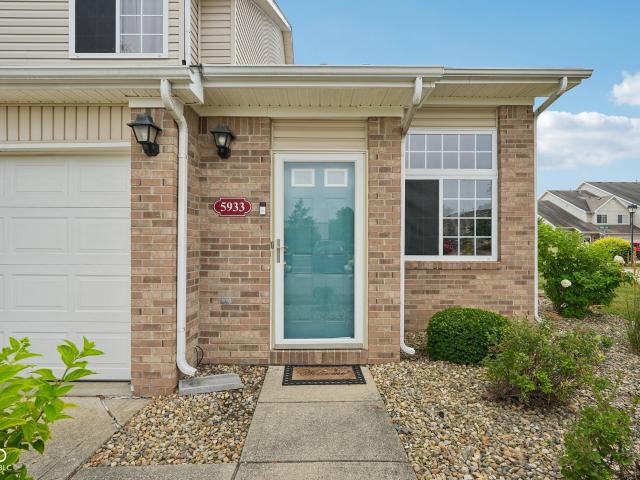 5933 Marina View Drive