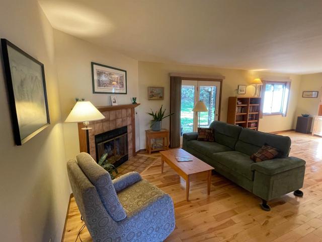 5933 Forest Lane