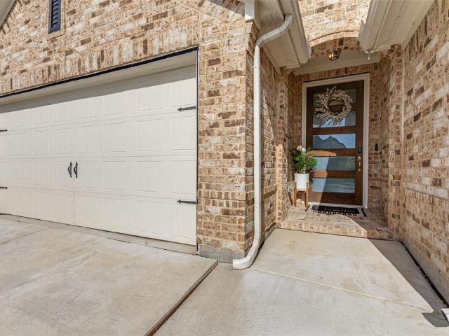 5933 Lovills Creek Street
