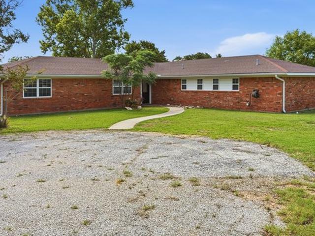 593 County Road 4680, Boyd, TX 76023