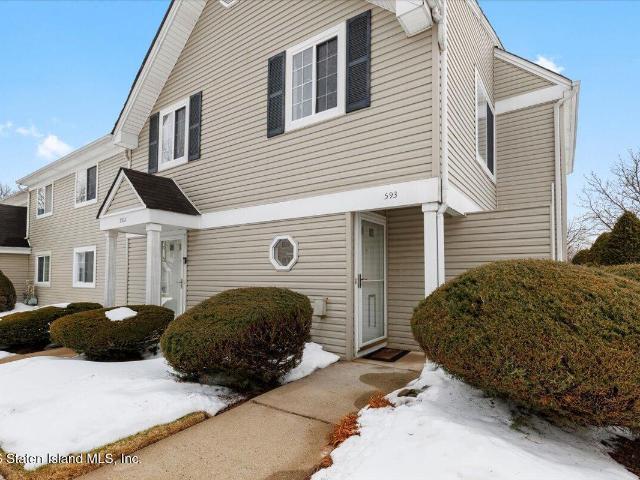 593 Correll Avenue | Compass