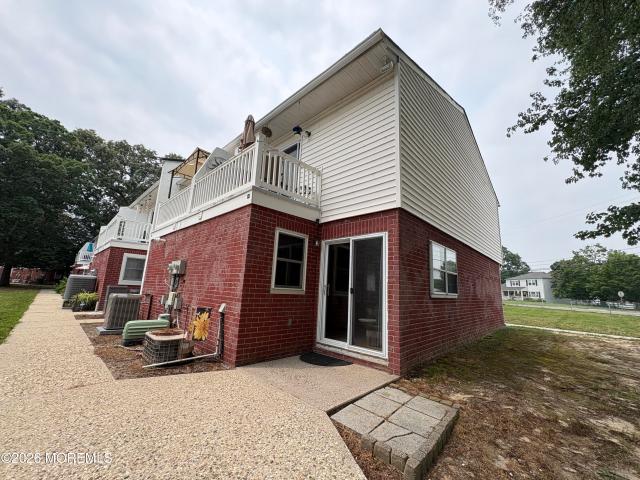 593 Garfield Avenue Unit 20