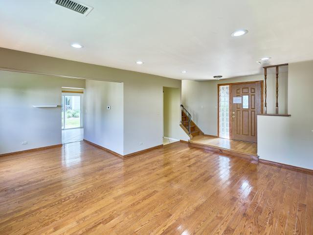 593 Iroquois Trail