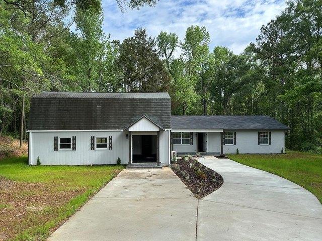 593 Mary McClendon Rd, Ozark, AL 36360