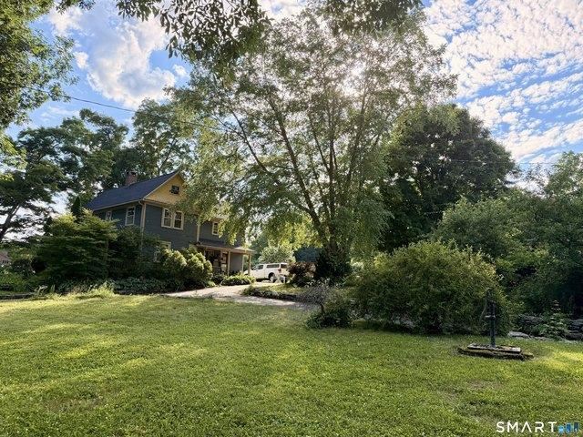 593 Pomfret St, Putnam, CT 06260