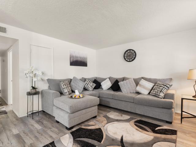 5944 Avenida La Barranca Place NW