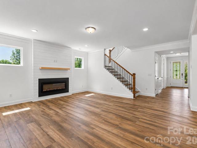5944 Bakers Point