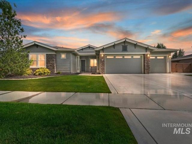 5944 W Braveheart Dr, Eagle, ID 83616