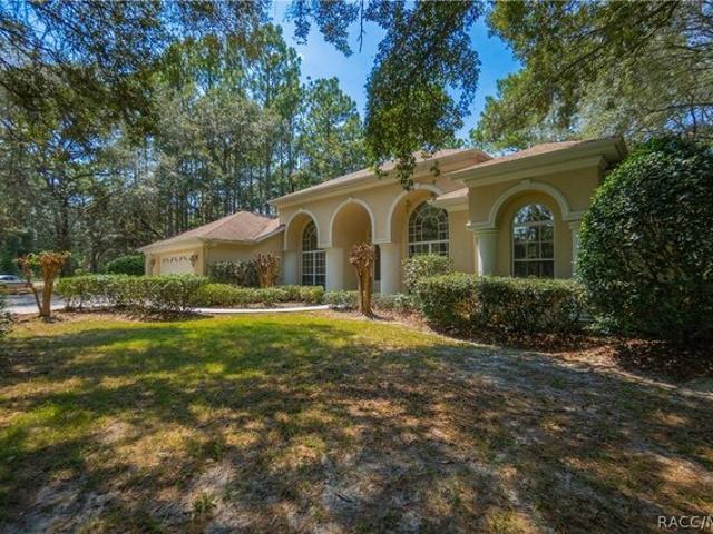 5945 N Oakmont Dr, Beverly Hills, FL 34465