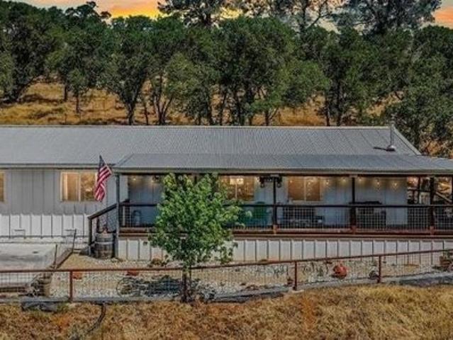 5945 Clements Pl, Valley Springs, CA 95252