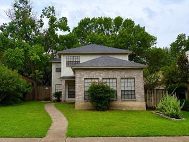 5946 Woodridge Cv, San Antonio, TX 78249