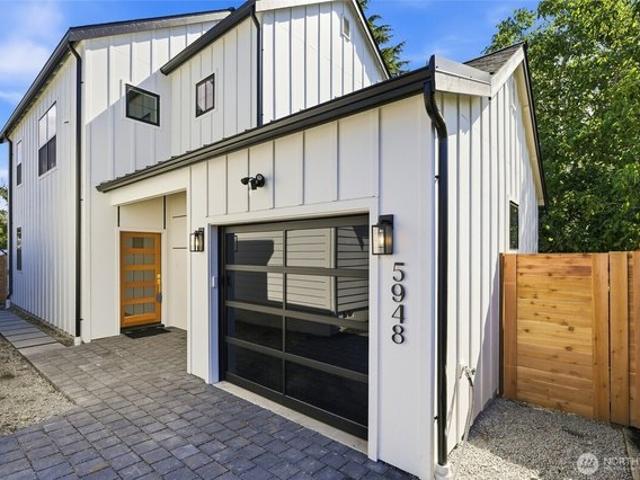 5948 18th Ave SW Unit 2, Seattle, WA 98106