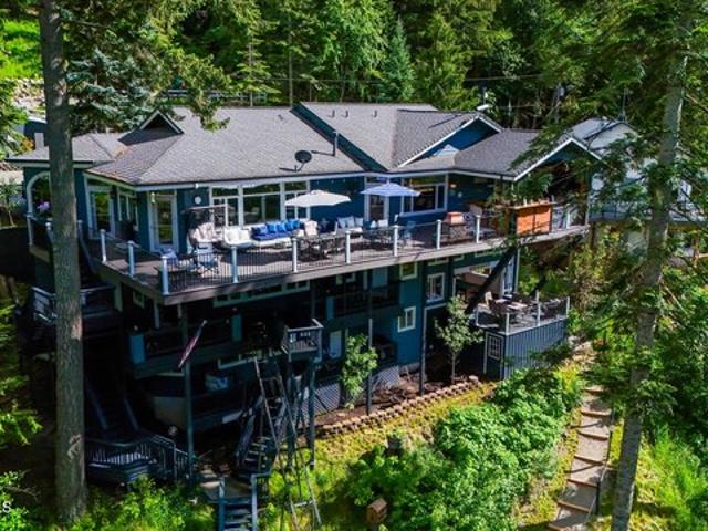 5949 E King Rd, Hayden, ID 83835